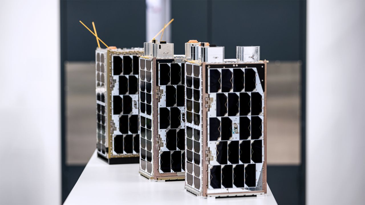 NanoAvionics | Nanosats Database